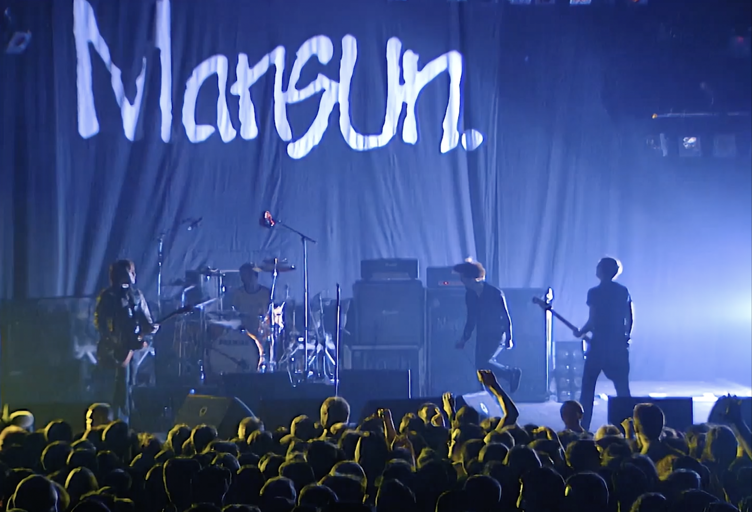 FROM MANSUN'S 'CLOSED FOR BUSINESS' BRIXTON ACADEMY DVD ... TAXLO ...